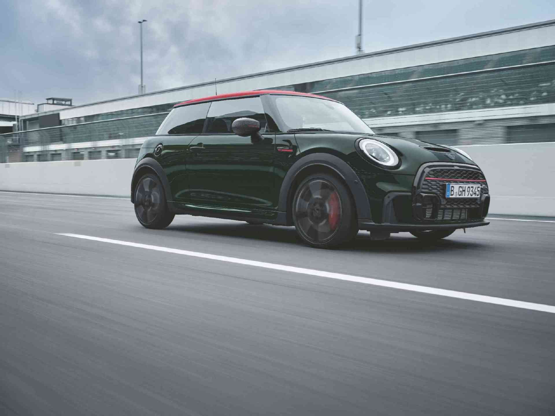 MINI JCW Accessories | MINI.COM.CY
